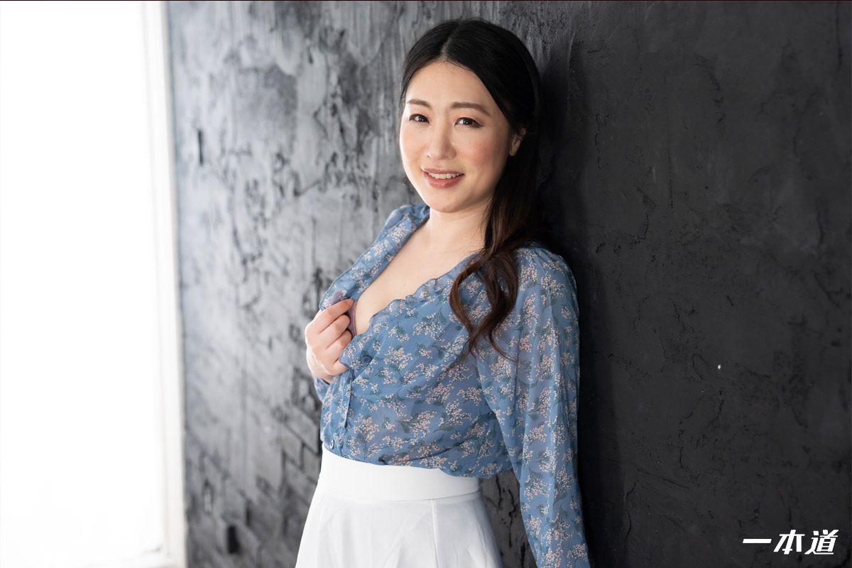 余裕で三連発できちゃう極上の女優 篠田涼花 J